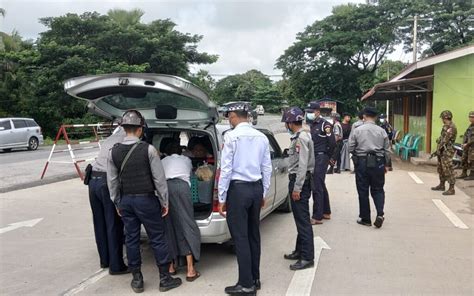 မုံရွာမြို့ရှိ စစ်ကောင်စီ၏ မအူဂိတ်စခန်းကို ဒေသကာကွယ်ရေးတပ်ဖွဲ့များ ပြောက်ကျားဝင်ပစ်ရာ စစ်သား ၆