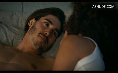 Henry Zaga Shirtless Scene In Trinkets Aznude Men