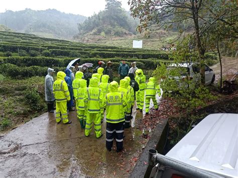 50余人翻山越岭，5小时后找到了