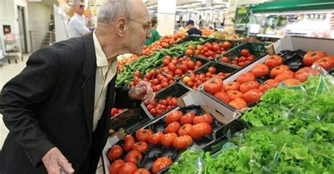 В Україні злетіли ціни на популярні овочі просять понад 100 грн за кг що буде далі