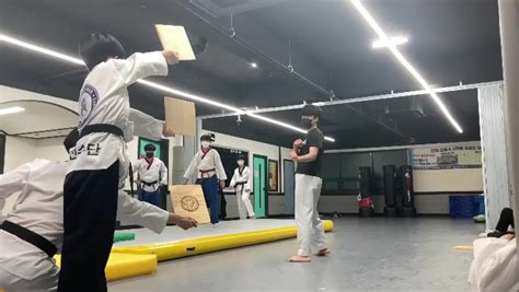 🥋용인대청룡태권도장🐲 시범발차기의 꽃！ 540도 3단계 발차기😎 중고등부 시범 발차기 시범발차기 540도 540도3단계 ♡실력에 진심을 더합니다♡ 🔹지역최대규모