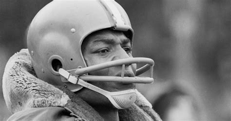 Reciting The Greatness Of Superhuman Jim Brown Talk Of Fame