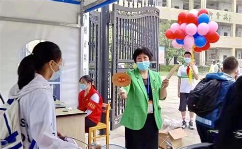 江苏省扬州市翠岗中学举行2022年秋学期开学典礼 消费日报网