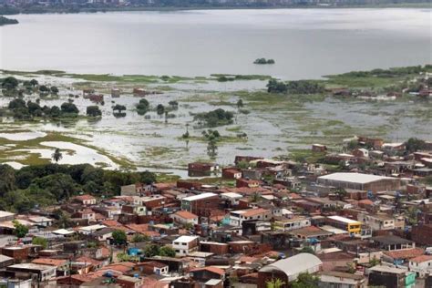 Chuvas No Nordeste Causam Mortes E Deixam Mais De 70 Mil Desalojados