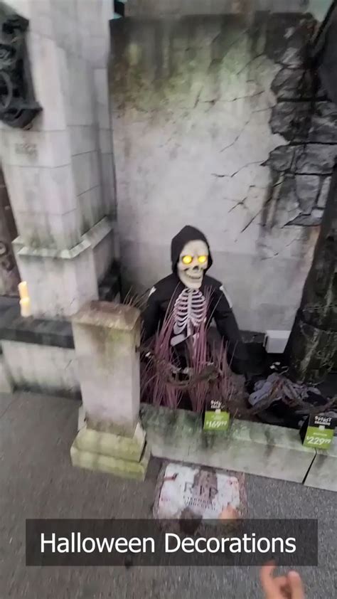 Crazy Animatronics An Spirit Halloween Spirit Halloween Halloween