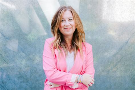 About — Michelle Leach