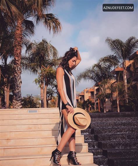 Daniella Feet Aznudefeet