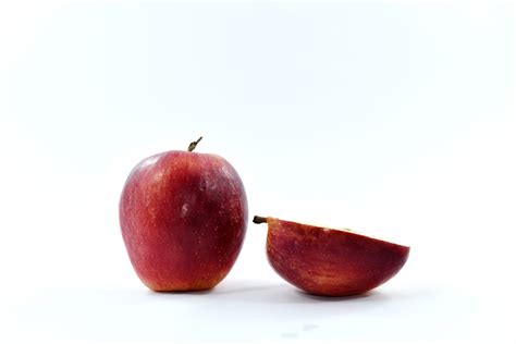 무료 사진 애플 음식 절반 빨간색 슬라이스 채식주 달콤한 채식 건강 한 과일
