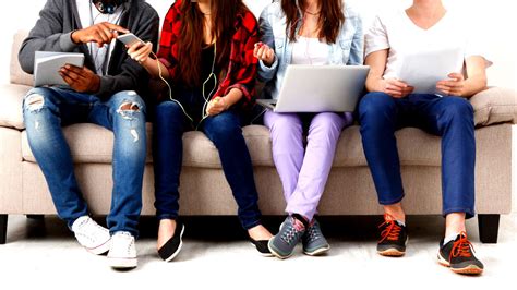Gen Z Expectations In The Workplace Compensation And Benefits Employer