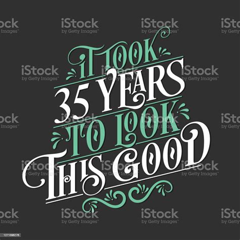 35 생일과 아름다운 서예 레터링 디자인으로 35주년 기념 축하 행사를 통해 35년이 걸렸습니다 기념일에 대한 스톡 벡터 아트