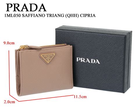 【楽天市場】【ｸｰﾎﾟﾝ5off】 プラダ／prada ”サフィアーノトライアングル 財布” 二つ折り財布・小財布・ミニウォレットシプリア