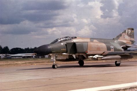 Phantoms Phorever The Mighty F 4 The Legendary Ace Robin Olds And