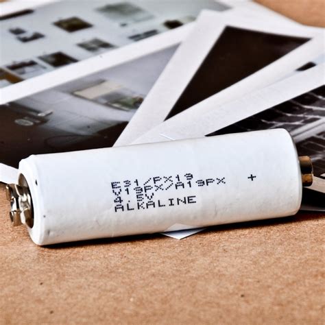 V Replacement Battery For Polaroid Pack Cameras
