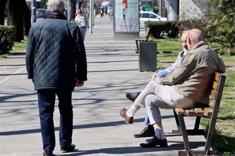 Umirovljenici U Federaciji Najavljuju Prosvjede Nezadovoljni