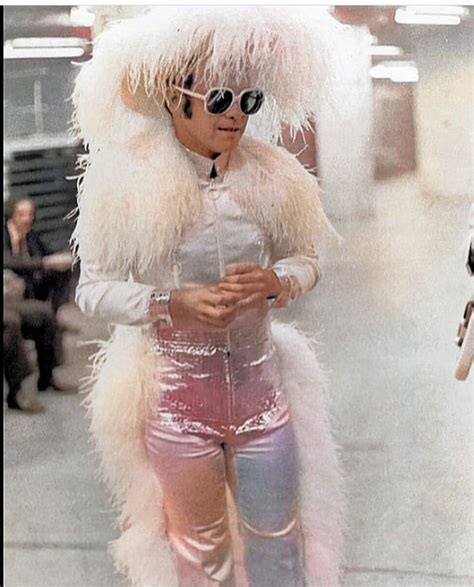 Photos Elton John S Outfits Through The Years Artofit