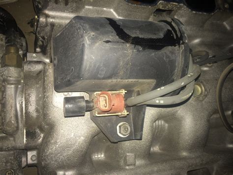 Управляющий клапан впуска закрыт (VSV включен) двигателя 1MZ-FE Toyota ...
