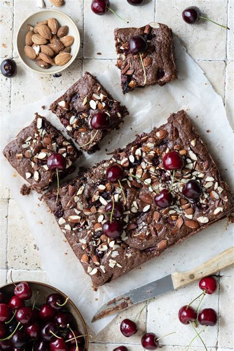 Super Saftige Kirsch Brownies Mit Mandeln Zimtkeksundapfeltarte