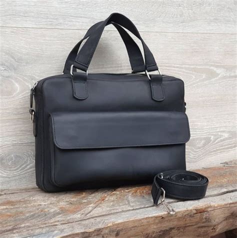 Чоловіча шкіряна ділова сумка для документів 24х34х6см із гравіюванням