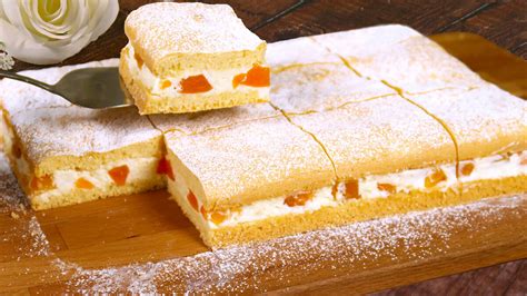 Рецепт очень вкусного пирога с бисквитным тестом и нежной начинкой