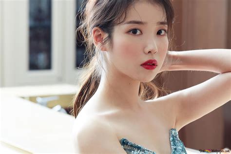 Cute Korean Actress Lee Ji Eun 8k Wallpaper Download