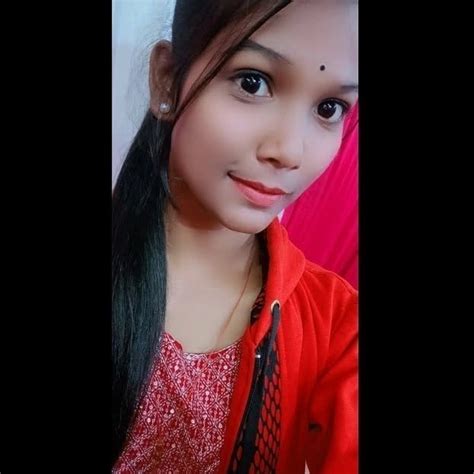 ⓢ𝒾mᎥ 💖 Cute Simi 472 • Threads Say More