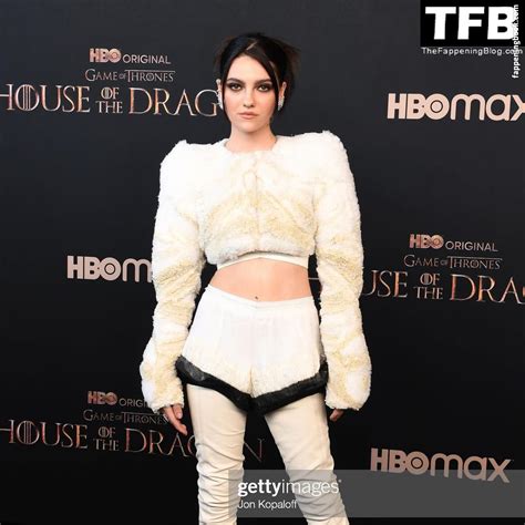 Emily Carey Emilycarey Theemilycarey Nude Onlyfans Leaks Fappening Fappeningbook