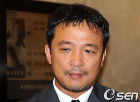 사진 울먹이는 김택진 엔씨 다이노스 구단주