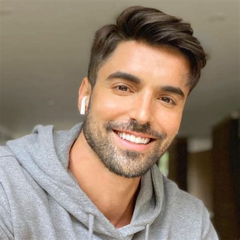 Thiago Lazzarato Linkedin