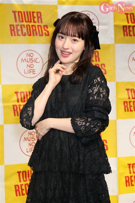 武藤彩未、ソロデビュー10周年を記念した初の写真集 初挑戦の水着も「ヘルシーな感じに撮っていただけたので」お気に入り Girlsnews