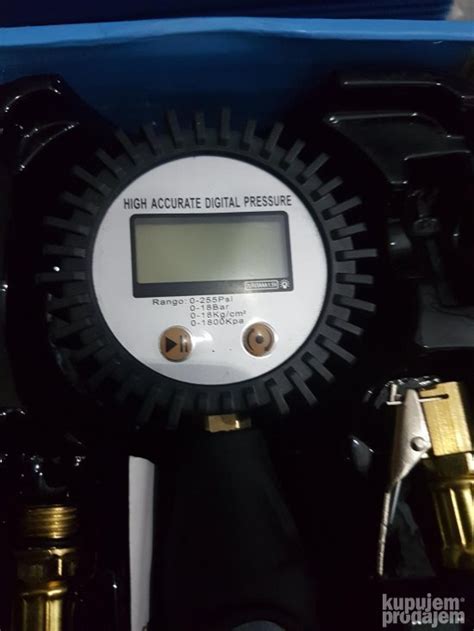 Digitalni Manometar Za Pumpanje Guma PROFESIONAL Digitalni
