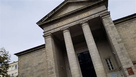 Le Commandant De Police à La Retraite Condamné à 10 Ans De Prison Aux