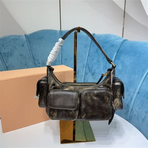 Miu Miu Сумка кондуктора планшет купить с доставкой по выгодным ценам в интернет магазине Ozon