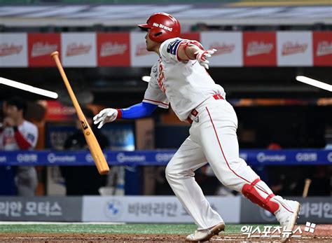 기대 이상 이적생의 반전 이렇게 뛸 거라곤 생각 못 했는데행복하다 현장 인터뷰 나무뉴스