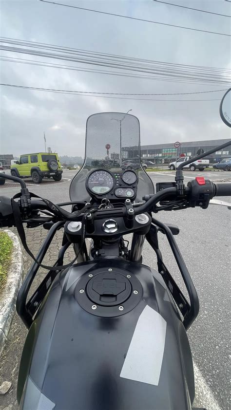 Moto Royal Enfield Himalayan 411 Granite Black 2024 809057