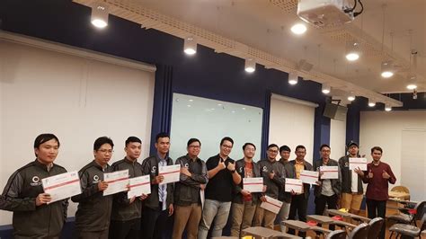Kursus Cloud Engineer Belajar Dengan Praktisi And Bersertifikasi