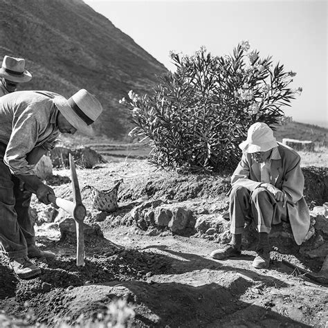 Robert Mccabe Χαίρε Ξένε Στη Χώρα των Ονείρων Event Lifo