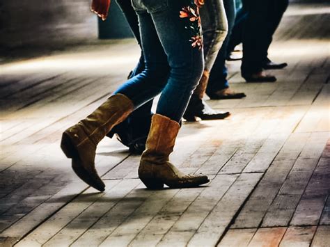 Country Line Dance Bucket List 35 Best Songs And Dances