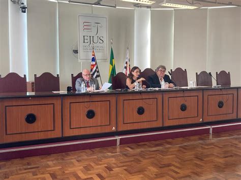 Entidades e TJSP debatem condições especiais de trabalho aos servidores