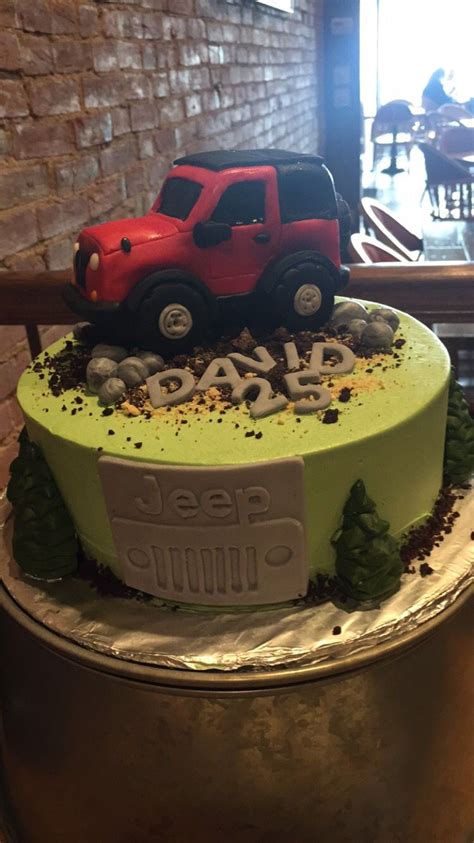 Jeep Birthday Cake Olllllllo Truck Birthday Cakes Birthday Cakes For