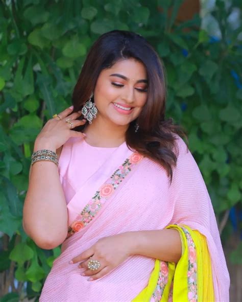 Sneha Prasanna Looks Pretty As A Picture In A Pink Ombre Saree