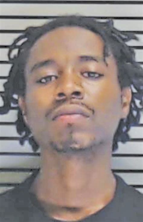 Sedrick Lees Instagram Twitter And Facebook On Idcrawl