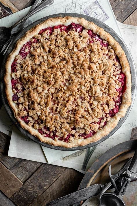 Raspberry Crumble Pie