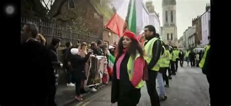 مُـعـتـرضــ On Twitter Rt Ivar1356 لحظه حضور شاهزاده در آکسفورد و