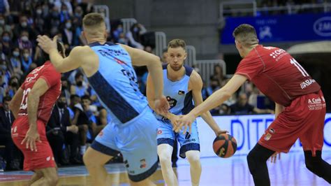 Breogán Obradoiro Un Derbi Gallego De Desempate En La Liga Y En El