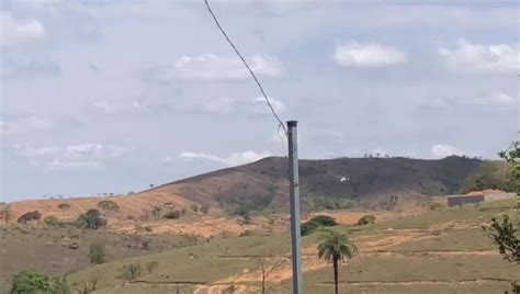 VÍdeo Ladrões Assaltam Banco E Fazem Reféns Em Matutina Eles São