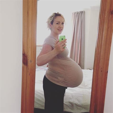 Twin Pregnancy Femme Enceinte Femme Photos Grossesse