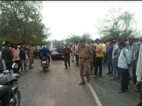 Agra Accident Agra 8 Killed In Head On Collision Between Dumper And