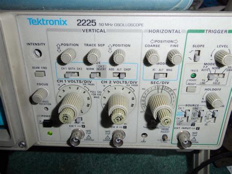Oscilloscope Tektronix 2225 Termine Troc Forum Retrotechnique