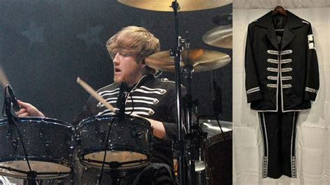 Bob Bryar Exbaterista De My Chemical Romance Vende Traje Original De