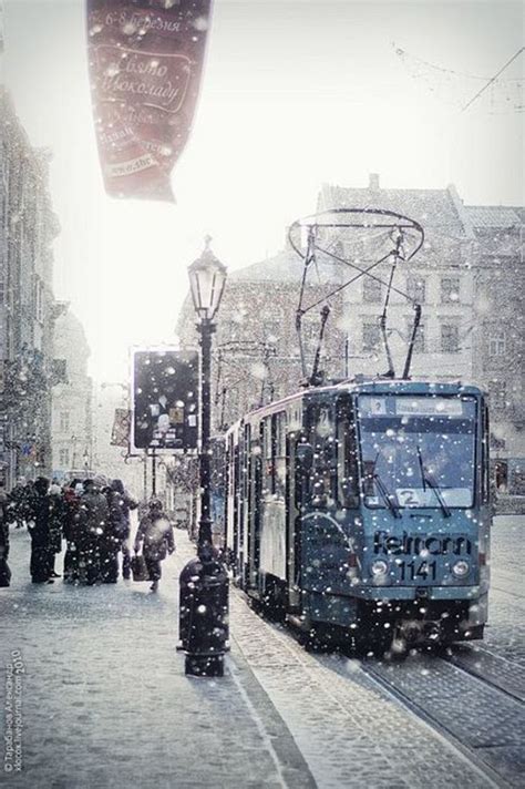 Lvivukraine。乌克兰利沃夫，中文又称伦贝格，是乌克兰西部的主要城市，有狮城之称，利沃夫州首府。该市是乌克兰西部主要的工业与文化教育